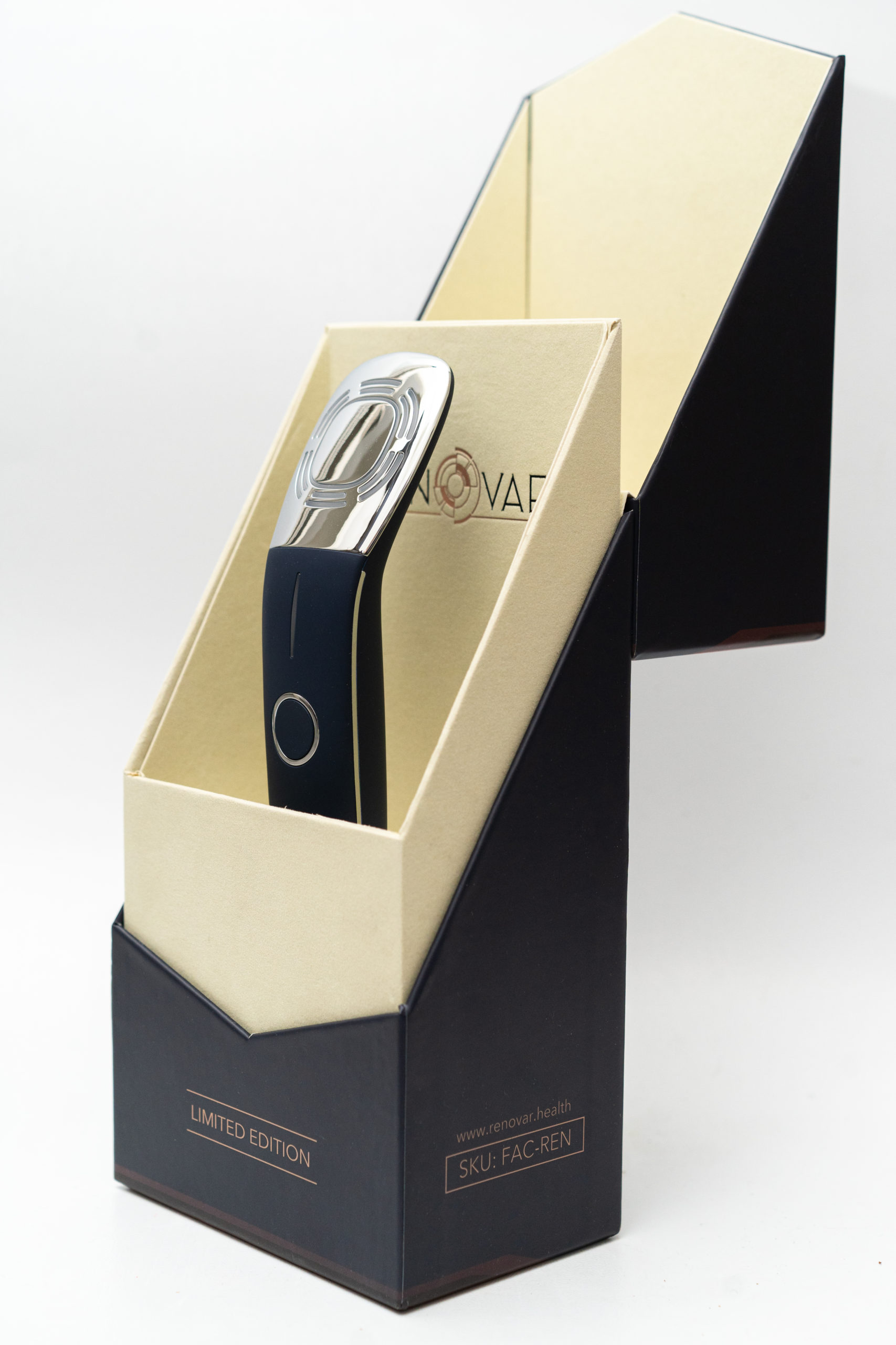 **Phototherapy Device for Beauticians | Home Facial Treatment Device ...