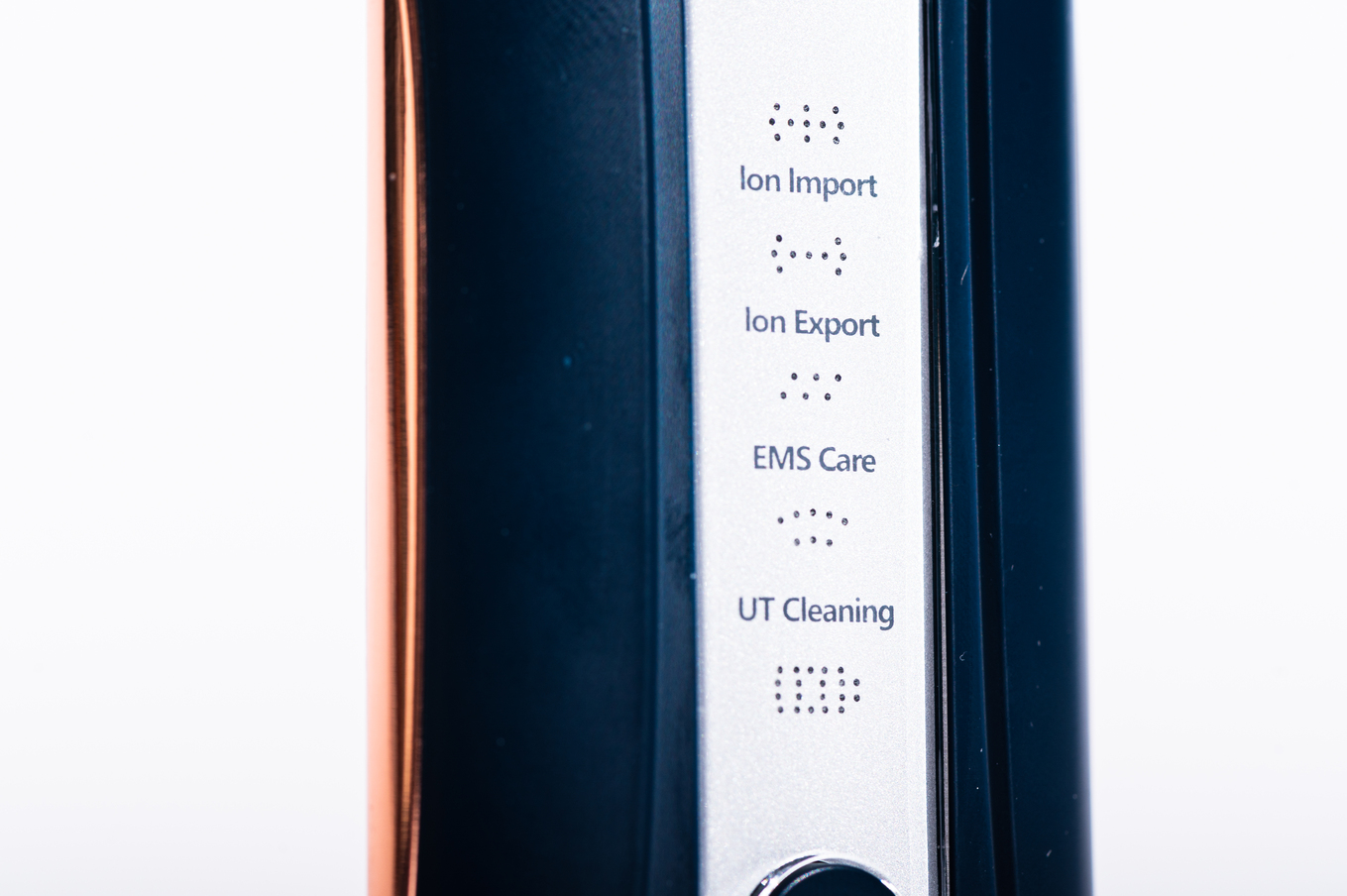 ION Cleaner | Pore Cleaning Device and Blackhead Removal